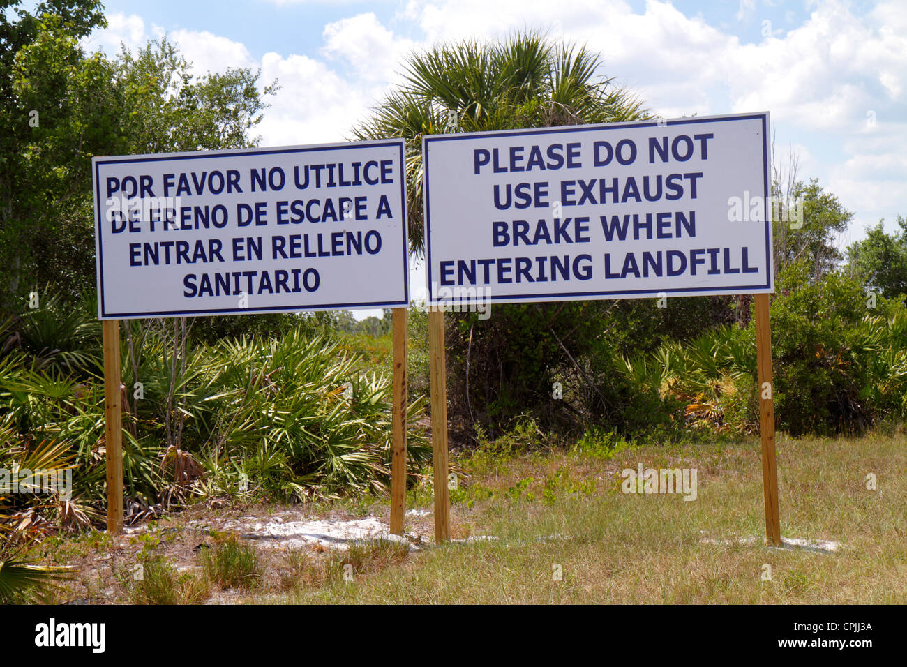 Okeechobee Florida,sign,logo,English and Spanish,landfill,warning ...