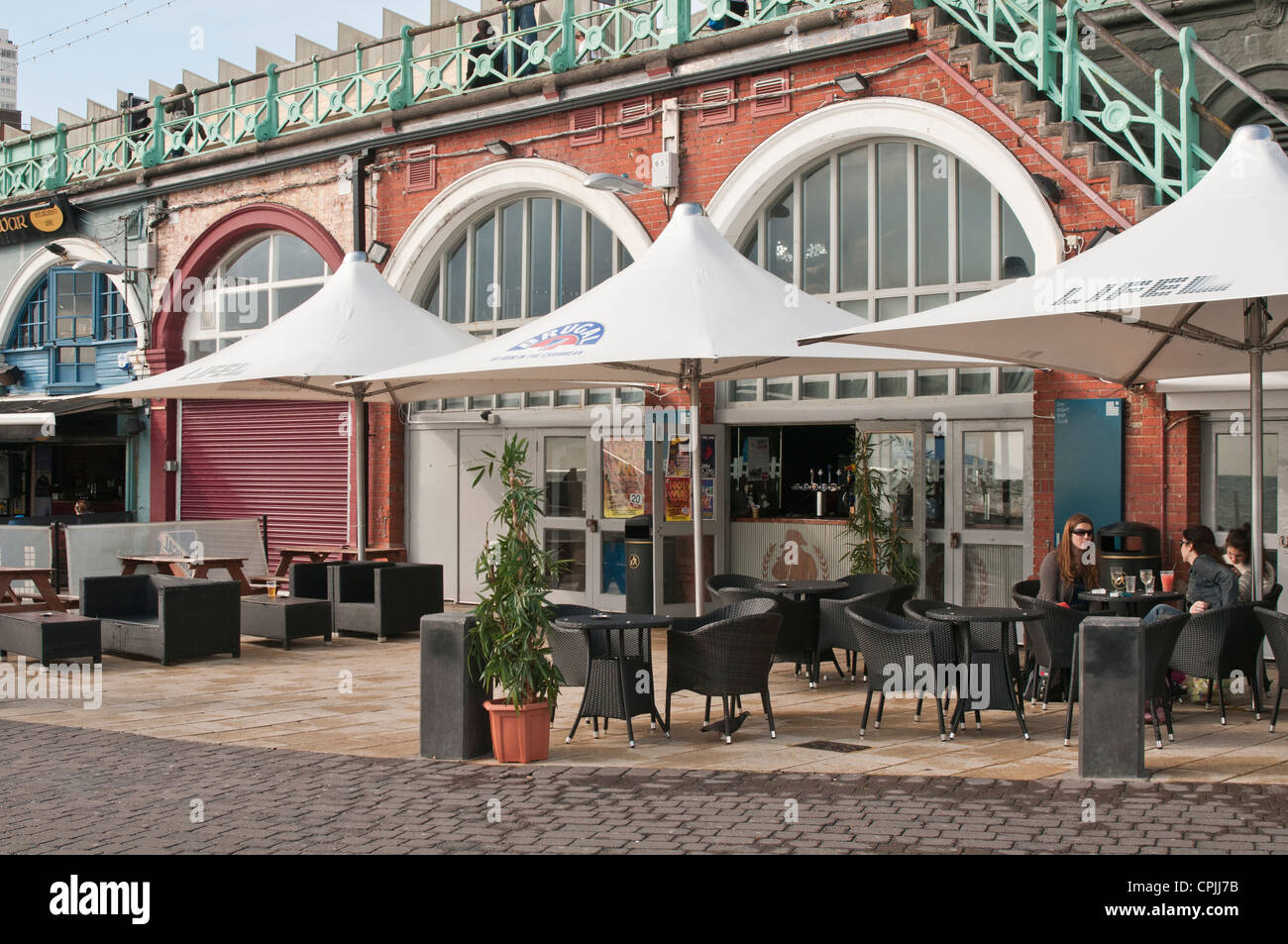 Cafe brighton beach hi-res stock photography and images - Alamy