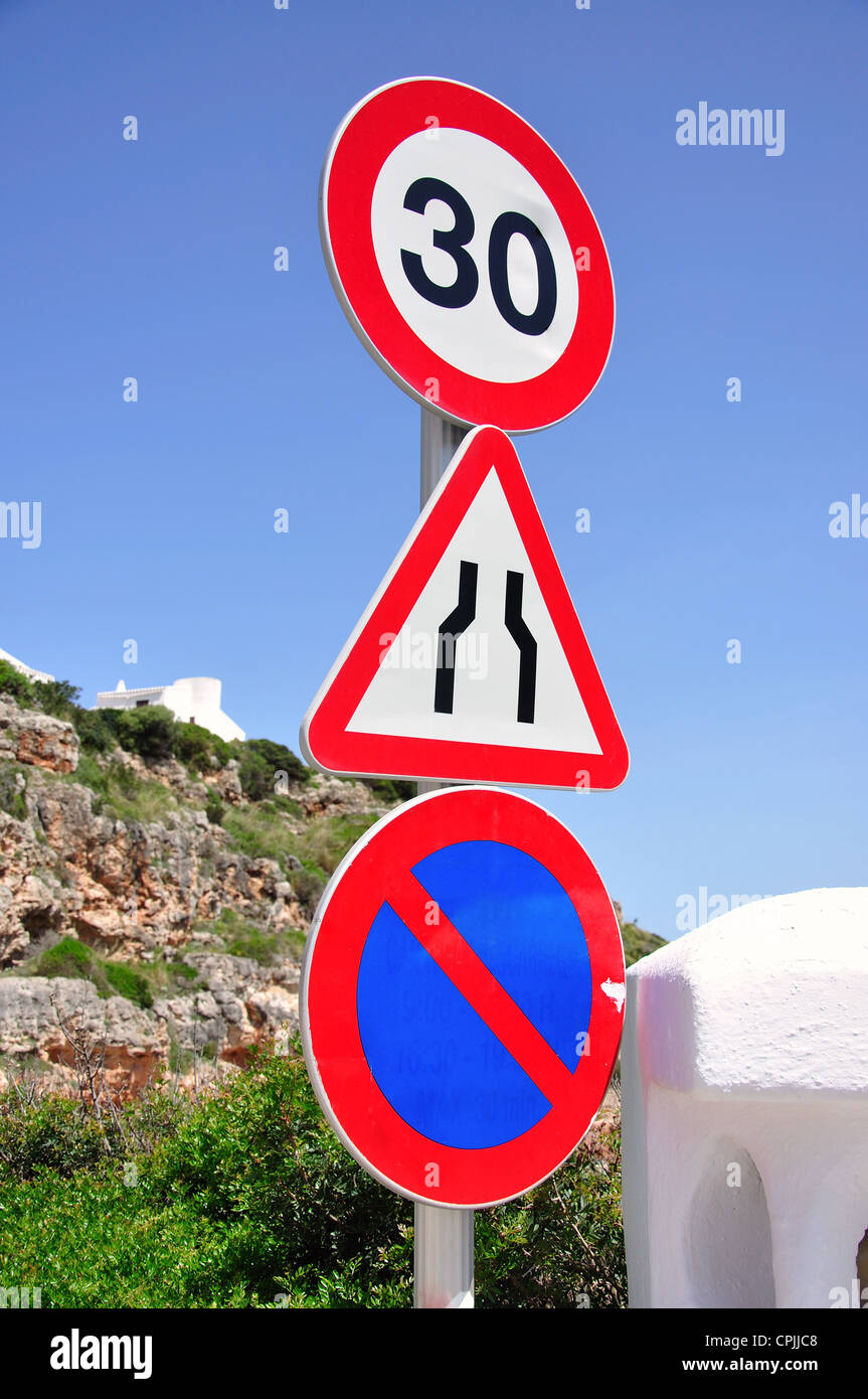 Spanish traffic signs hi-res stock photography and images - Alamy