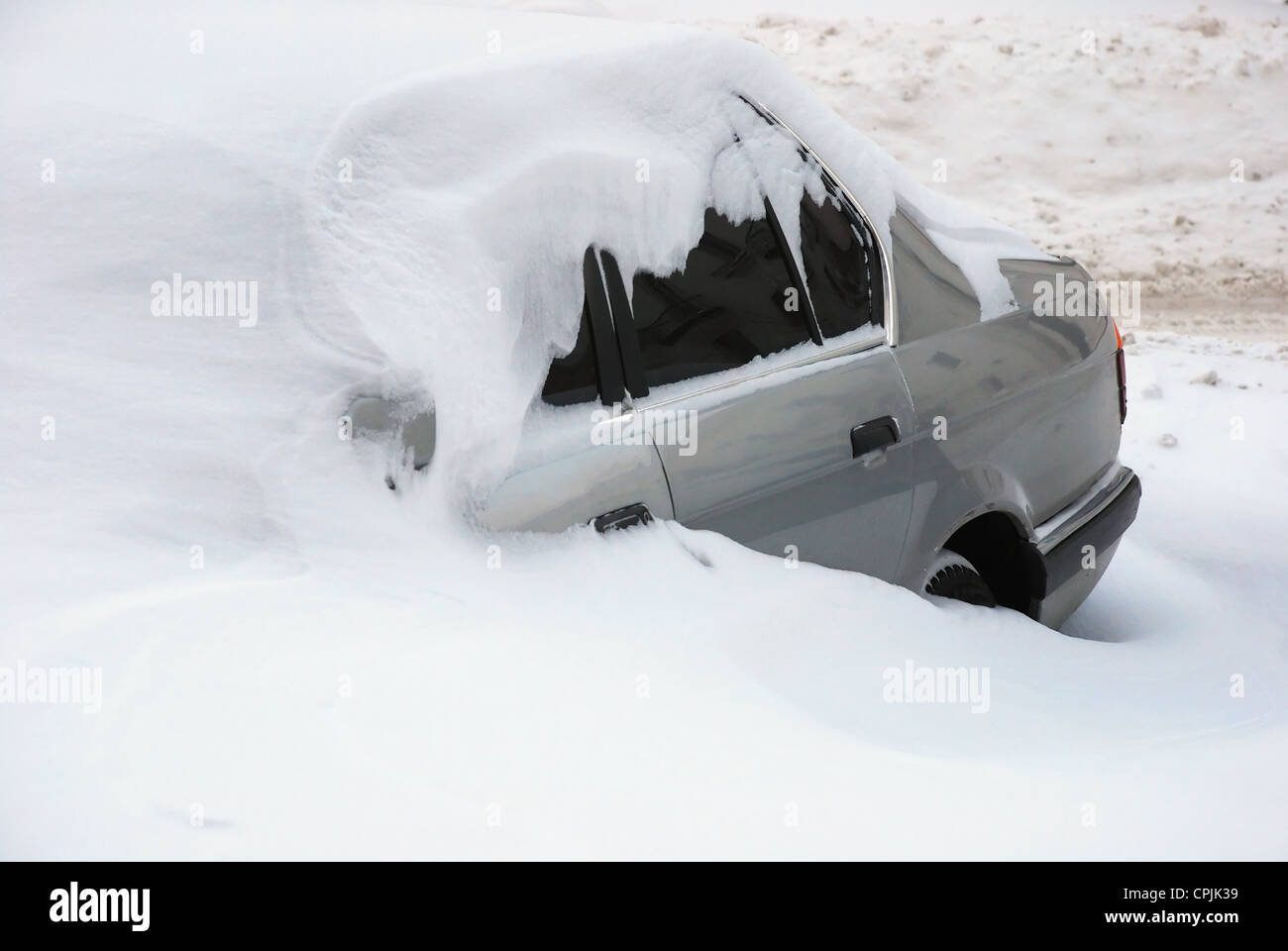 Car snow storm hi-res stock photography and images - Alamy