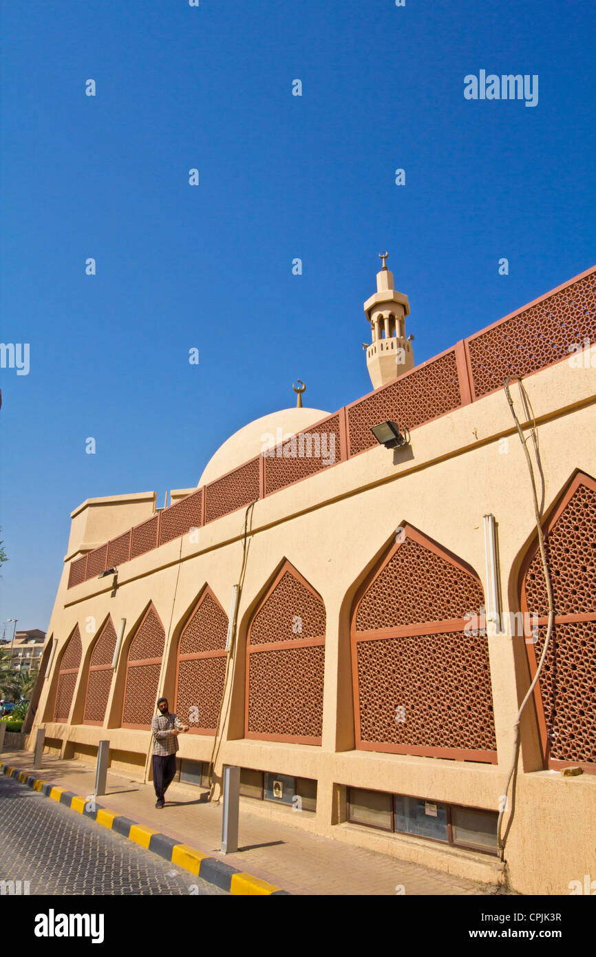 Mosque in kuwait city hi-res stock photography and images - Alamy