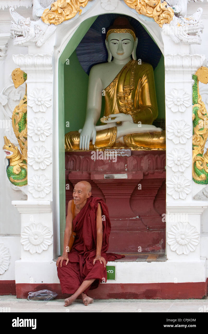 Dhyana mudras hi-res stock photography and images - Alamy