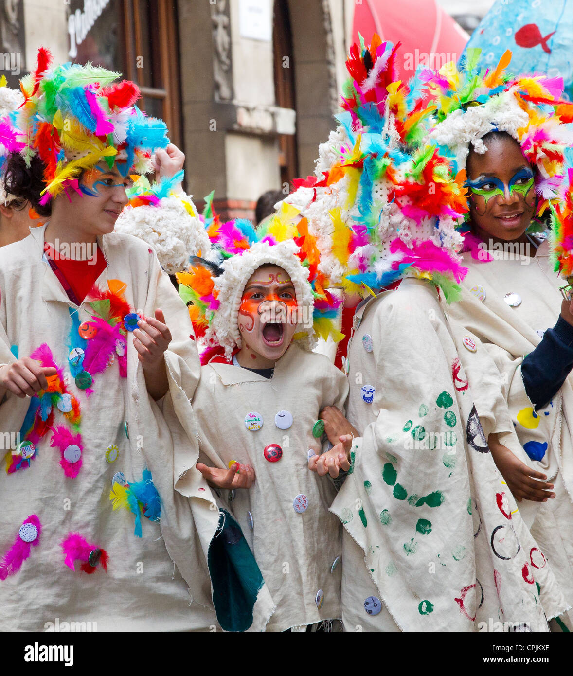zinneke parade street carnival Stock Photo - Alamy