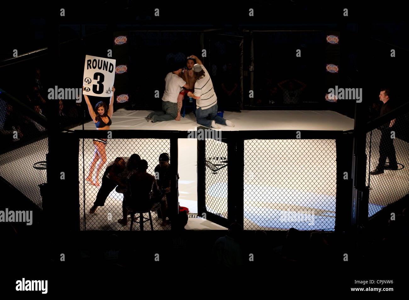 Mma ring hi-res stock photography and images - Alamy