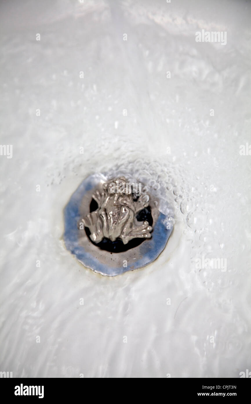 Frog plug hi-res stock photography and images - Alamy