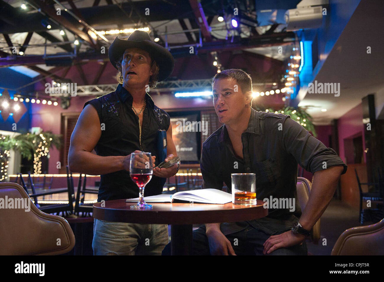 MAGIC MIKE (2012) MATTHEW MCCONAUGHEY, CHANNING TATUM, STEVEN ...