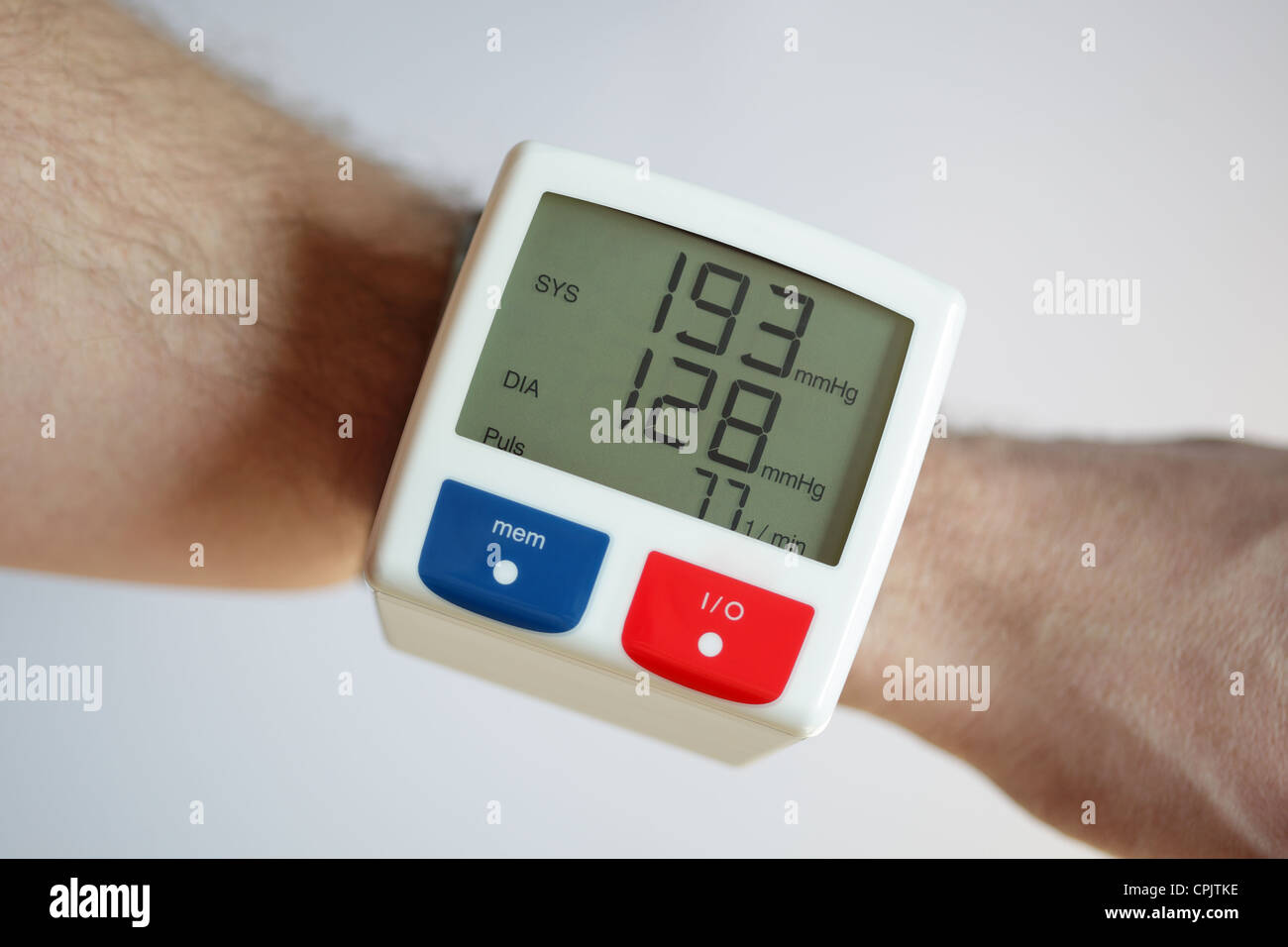 Blood pressure gauge hi-res stock photography and images - Alamy
