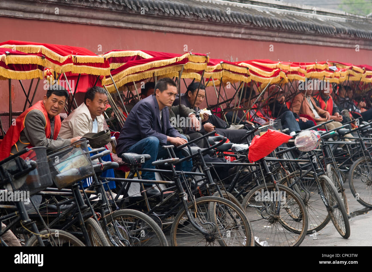 Bell tower of beijing hi-res stock photography and images - Alamy