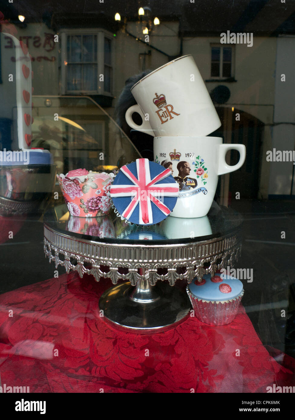Queen Elizabeth II Diamond Jubilee 2012 window display cups mugs Union ...