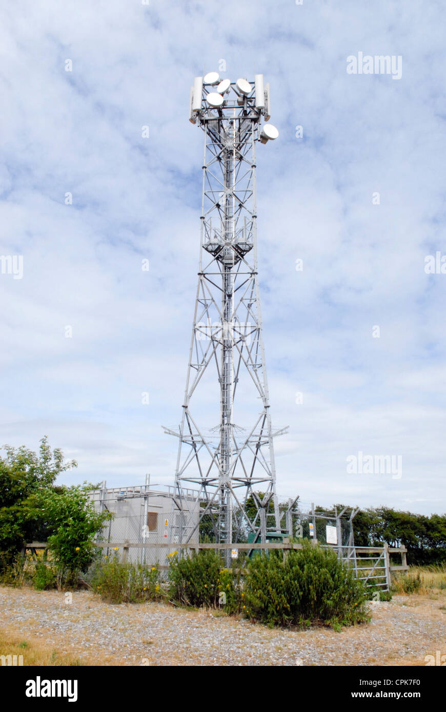 Mobile phone towers hi-res stock photography and images - Alamy