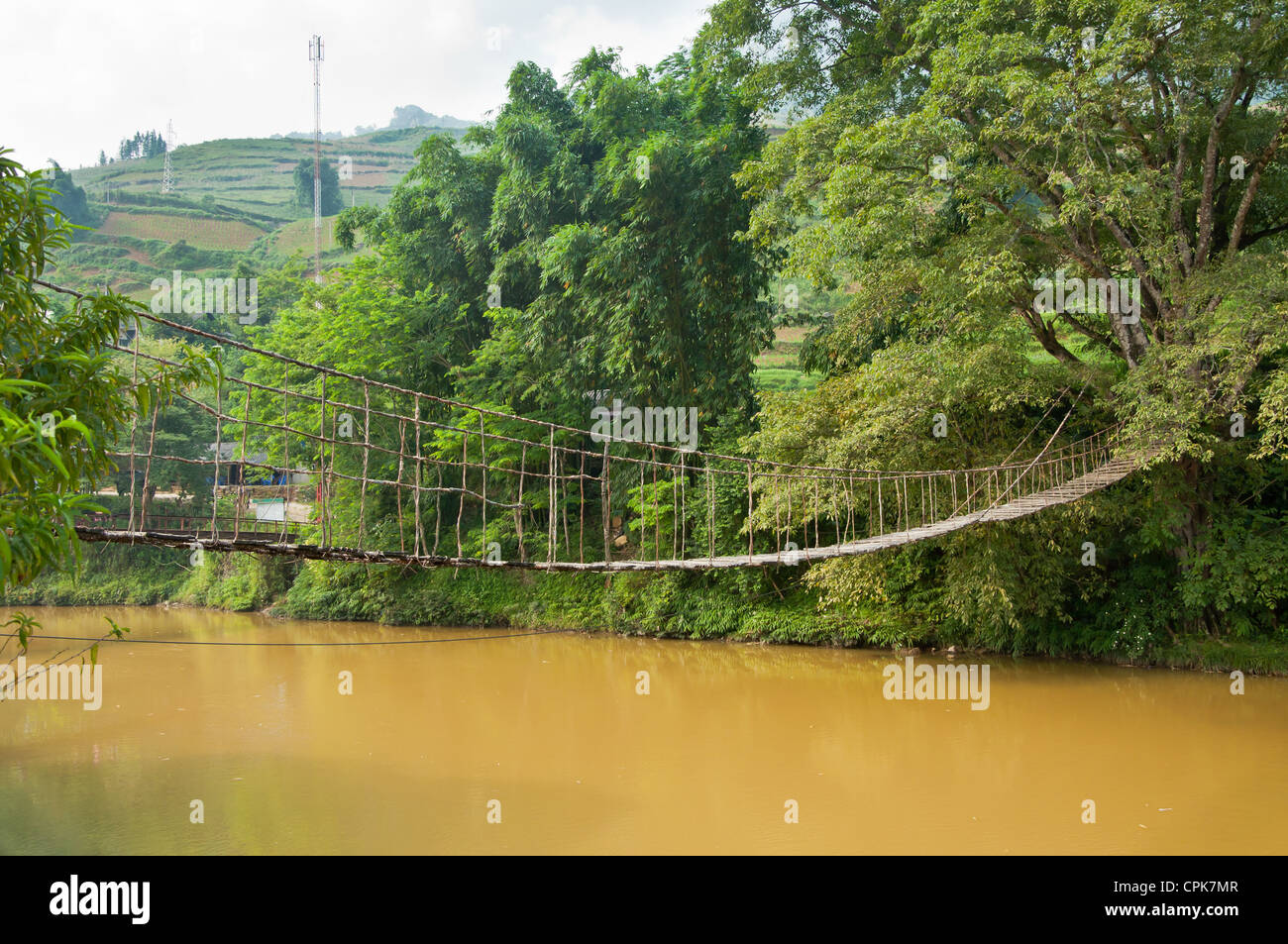 Simple suspension bridge hi-res stock photography and images - Alamy