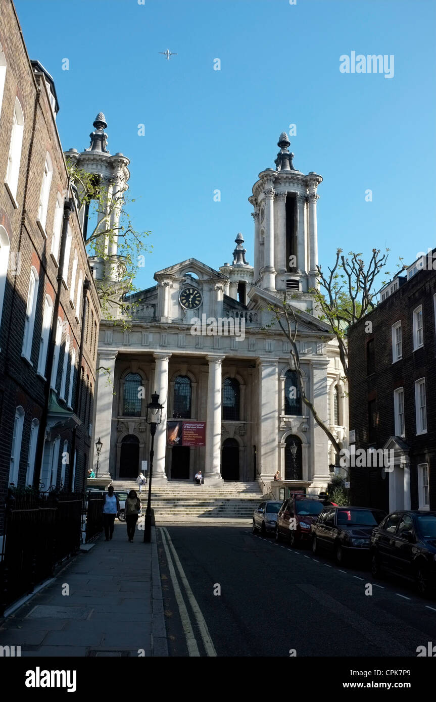St johns smith square hi-res stock photography and images - Alamy