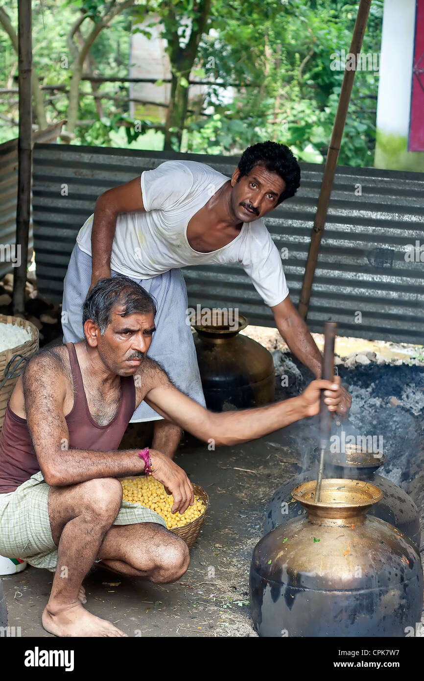 Indian fire pit hi-res stock photography and images - Alamy