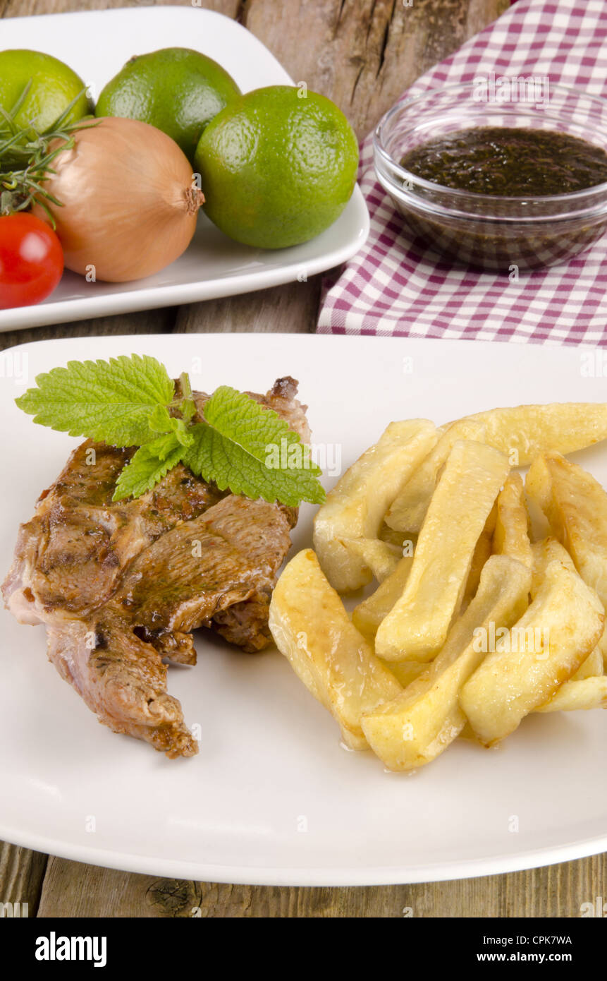Lamb and chips hi-res stock photography and images - Alamy