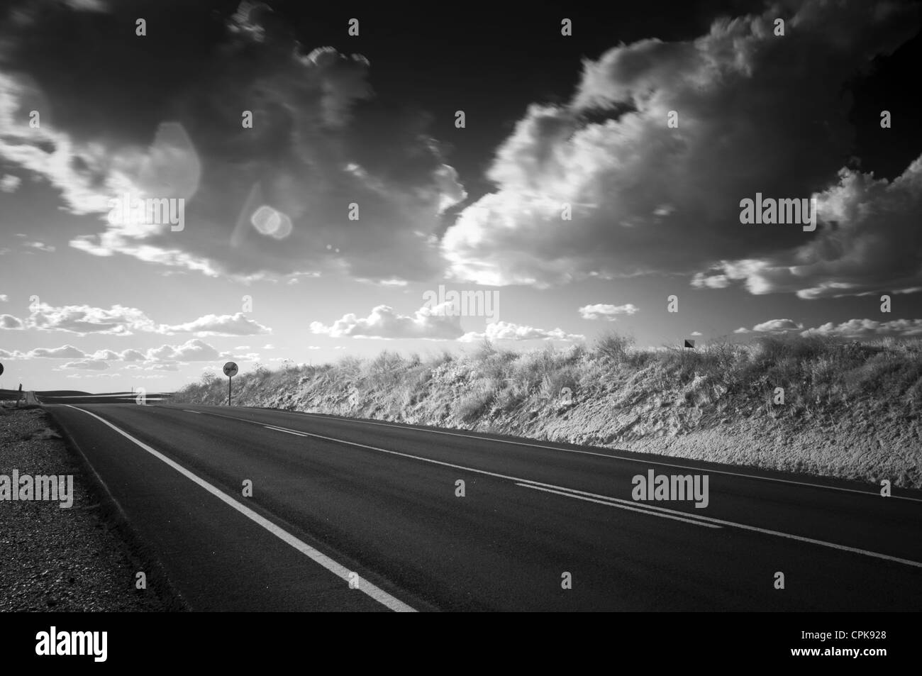 Lonesome road hi-res stock photography and images - Alamy