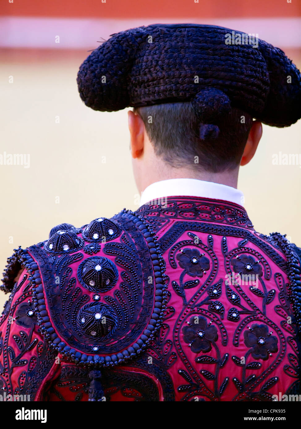 Brave bull hi-res stock photography and images - Alamy