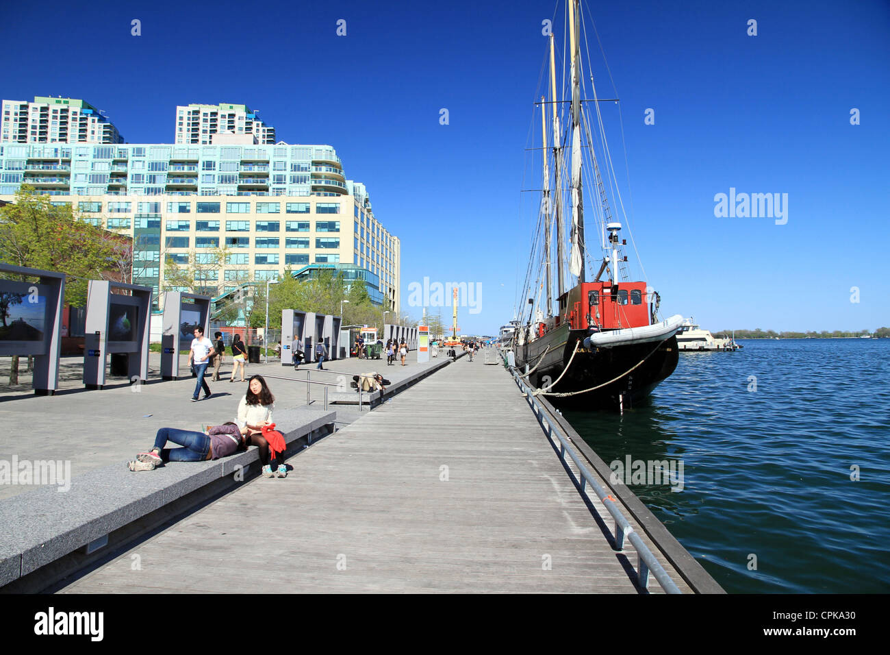 Spring in toronto hi-res stock photography and images - Alamy