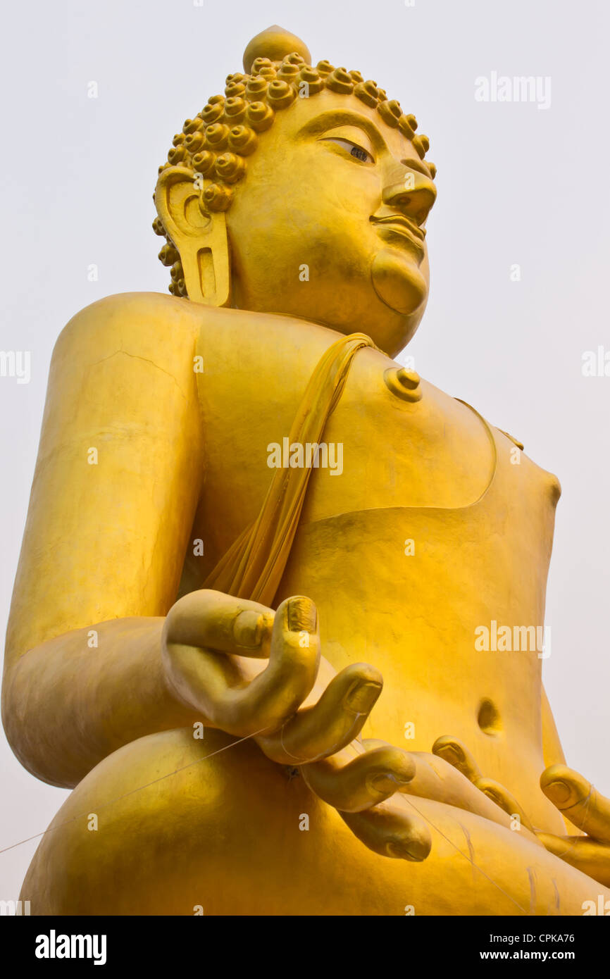 Exotic statues hi-res stock photography and images - Alamy