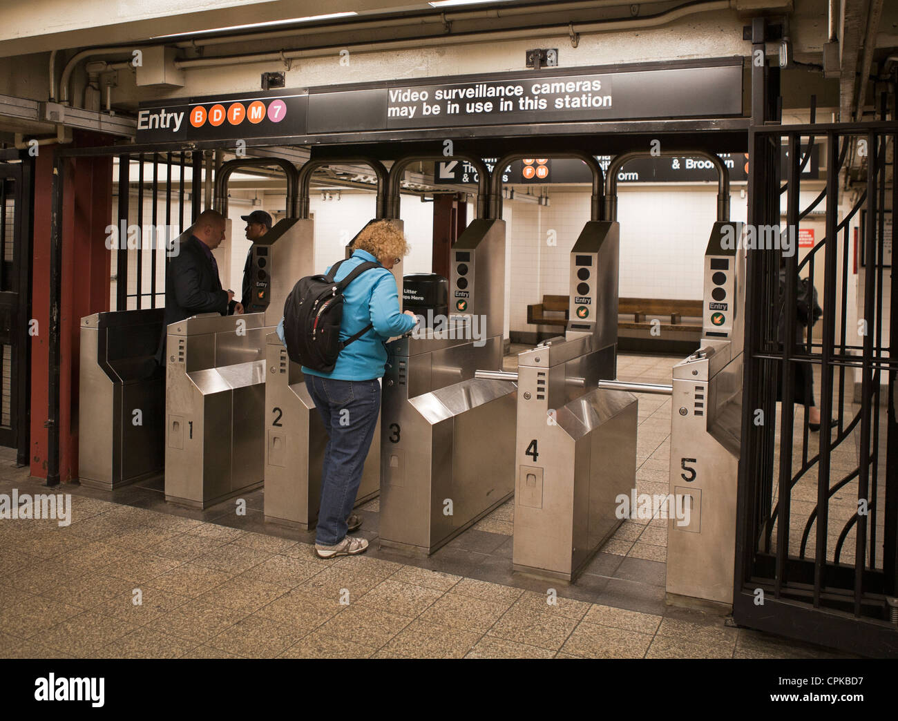 Entry of the new york subway hi-res stock photography and images - Alamy