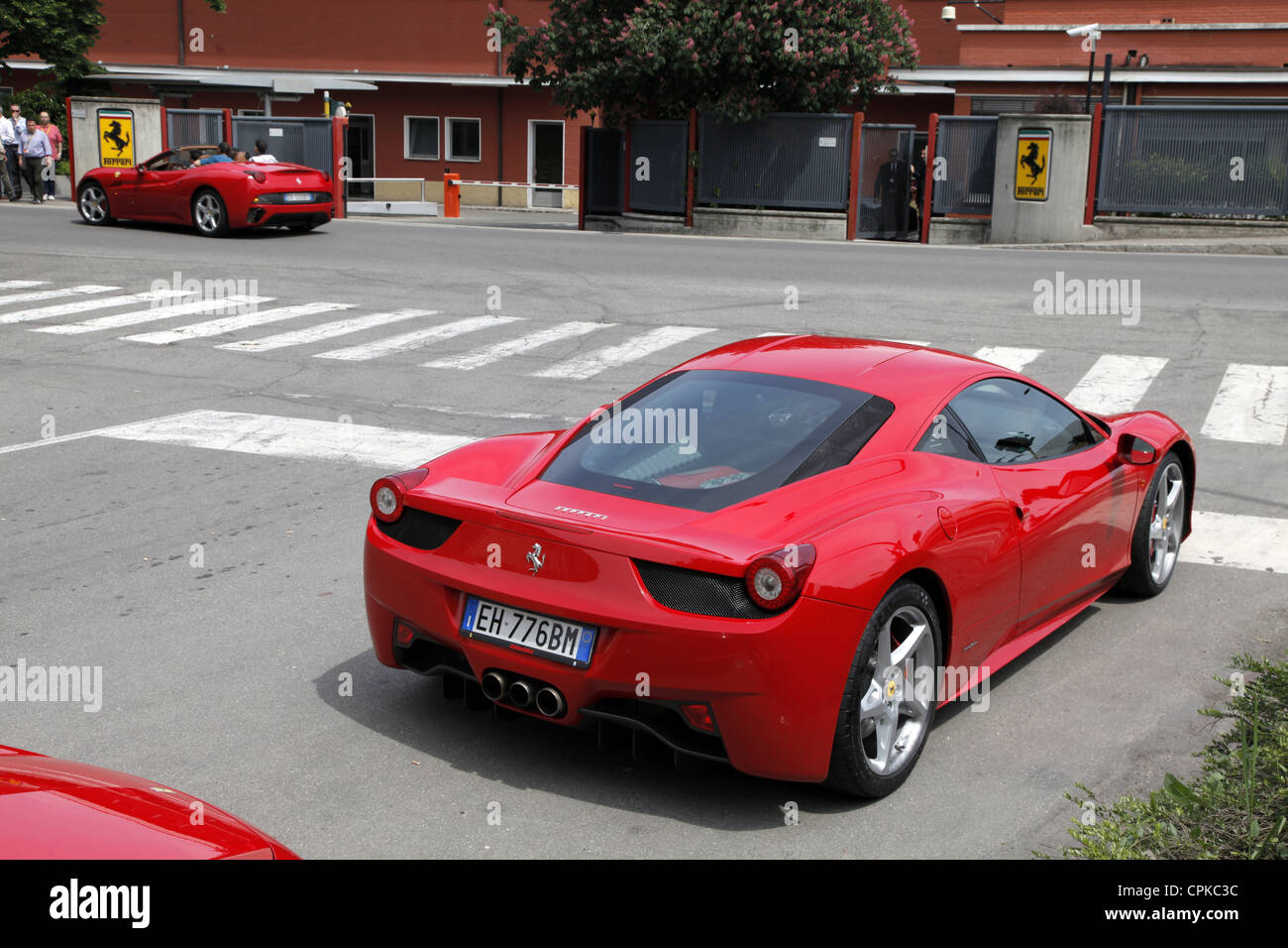 RED FERRARI 458 CARS & FACTORY GATES MARANELLO ITALY 08 May 2012 Stock ...