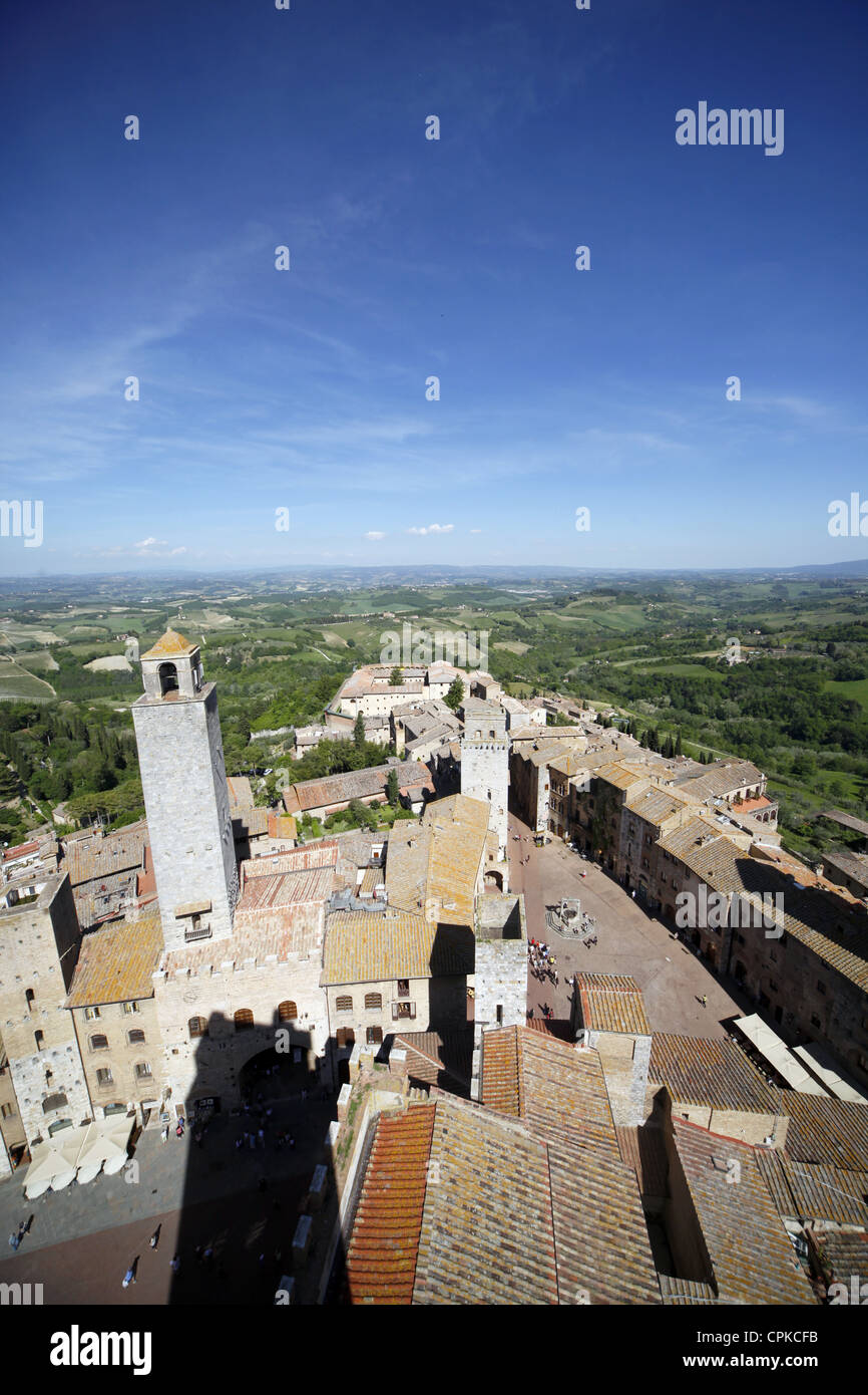 TOWN SQUARE TOWERS & HILLS SAN GIMIGNANO TUSCANY ITALY 10 May 2012 ...