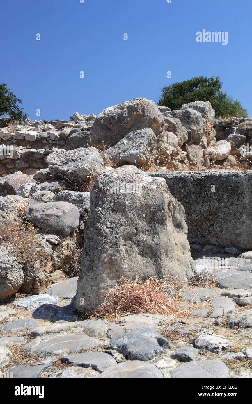 Sacred Stone at Minoan palace ruins, Gournia, Pachia Ammos, Gulf of ...