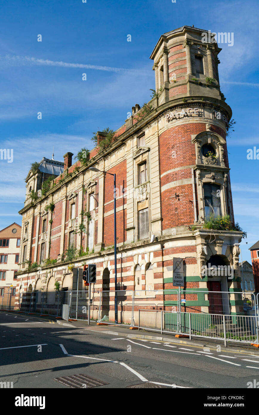 Palace theatre swansea hi-res stock photography and images - Alamy
