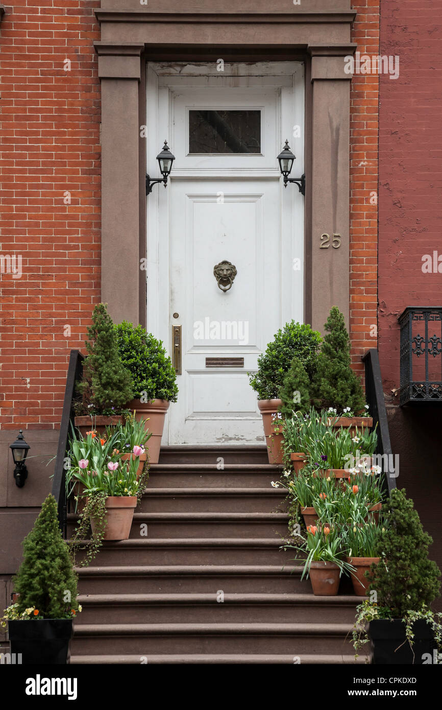 Wooden door and stoop, West Greenwich Village, NYC Stock Photo - Alamy