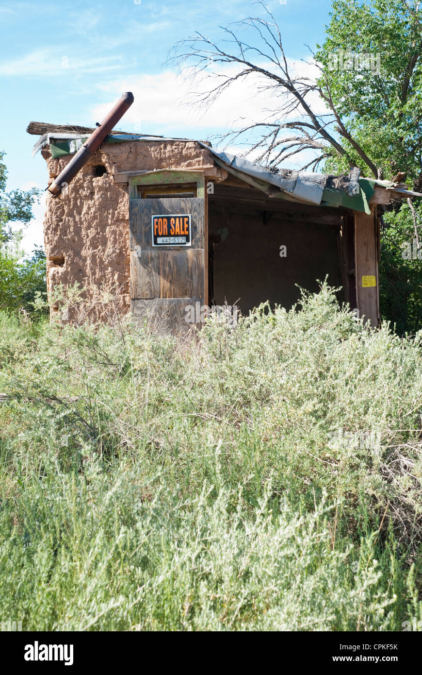 Old run down shack on hi-res stock photography and images - Alamy