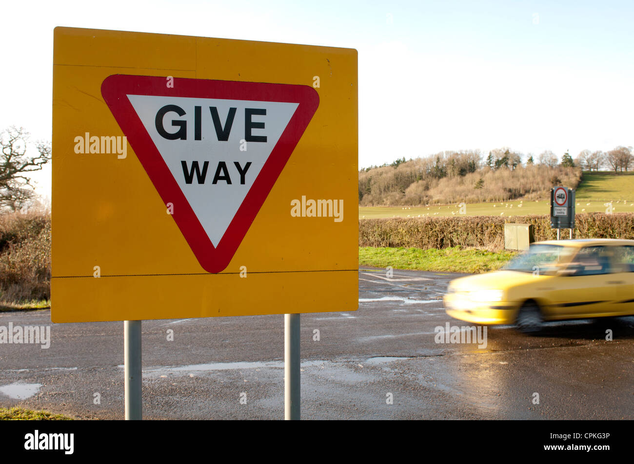 Country road junction sign hi-res stock photography and images - Alamy