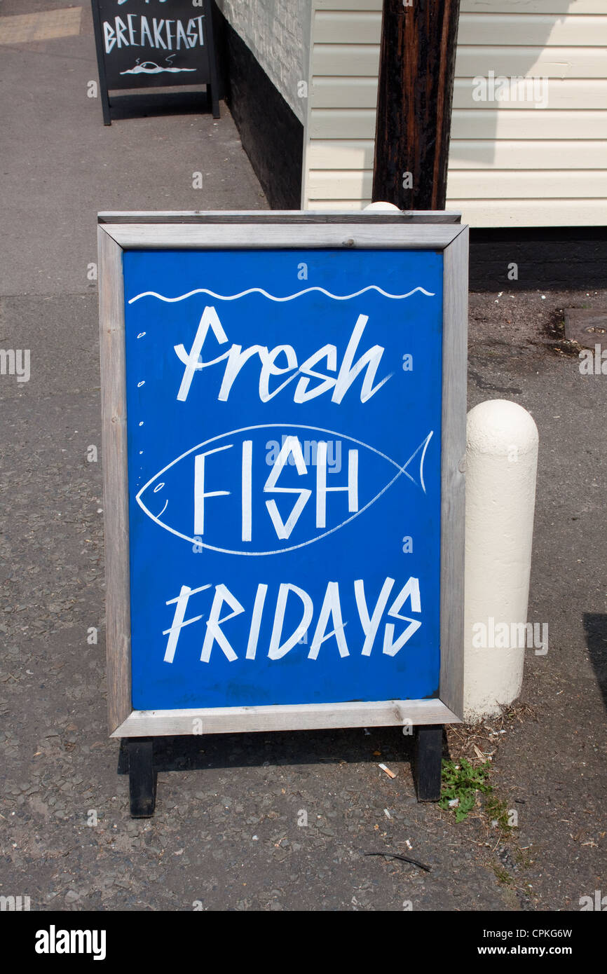 Fresh fish sign hi-res stock photography and images - Alamy
