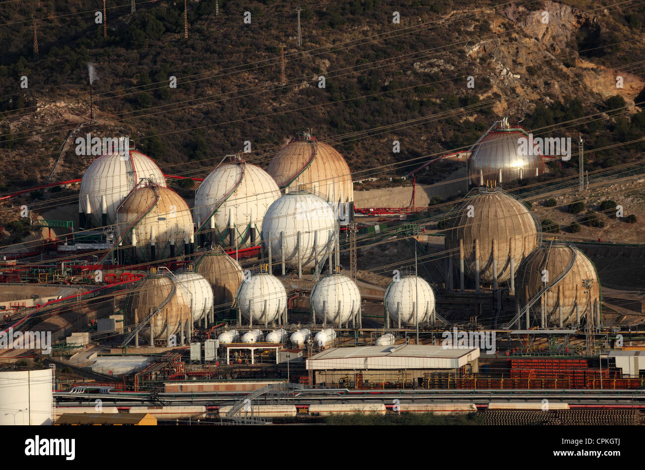 Gas storage tanks hi-res stock photography and images - Alamy