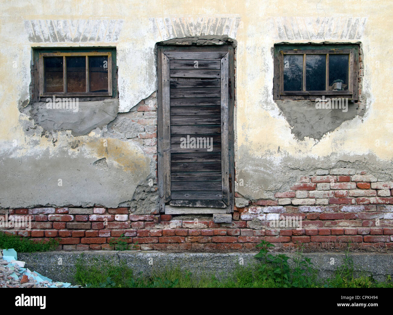 Old ruined wooden window and wall Stock Photo - Alamy