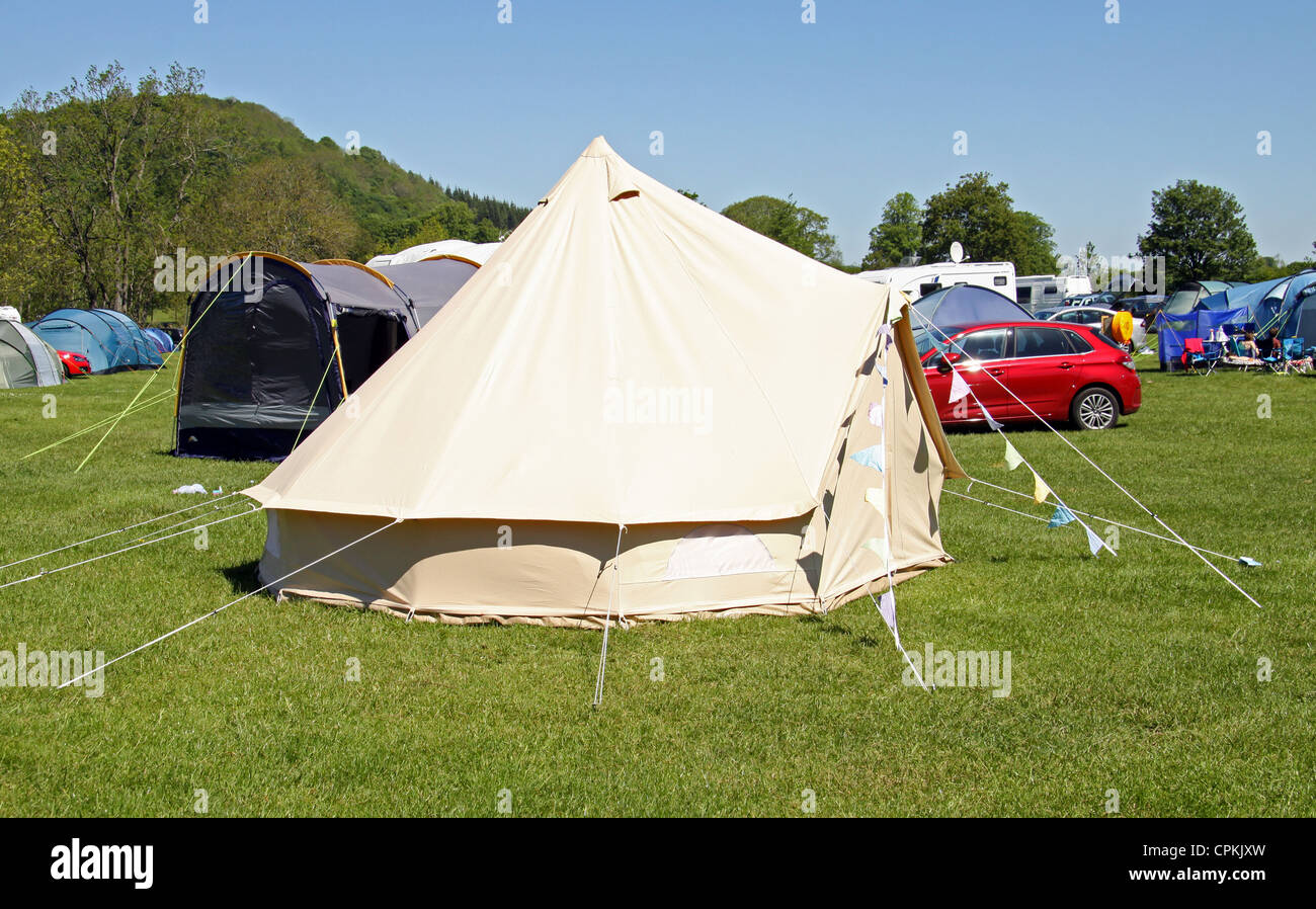 Scout scouting tent hi-res stock photography and images - Alamy