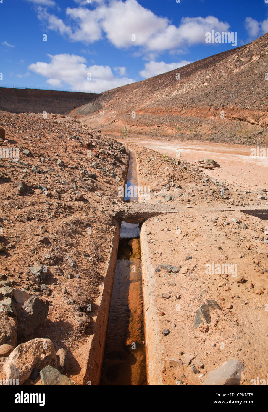 Fuerteventura, Canary Islands, Dam de los Molinos, waterditch leading ...