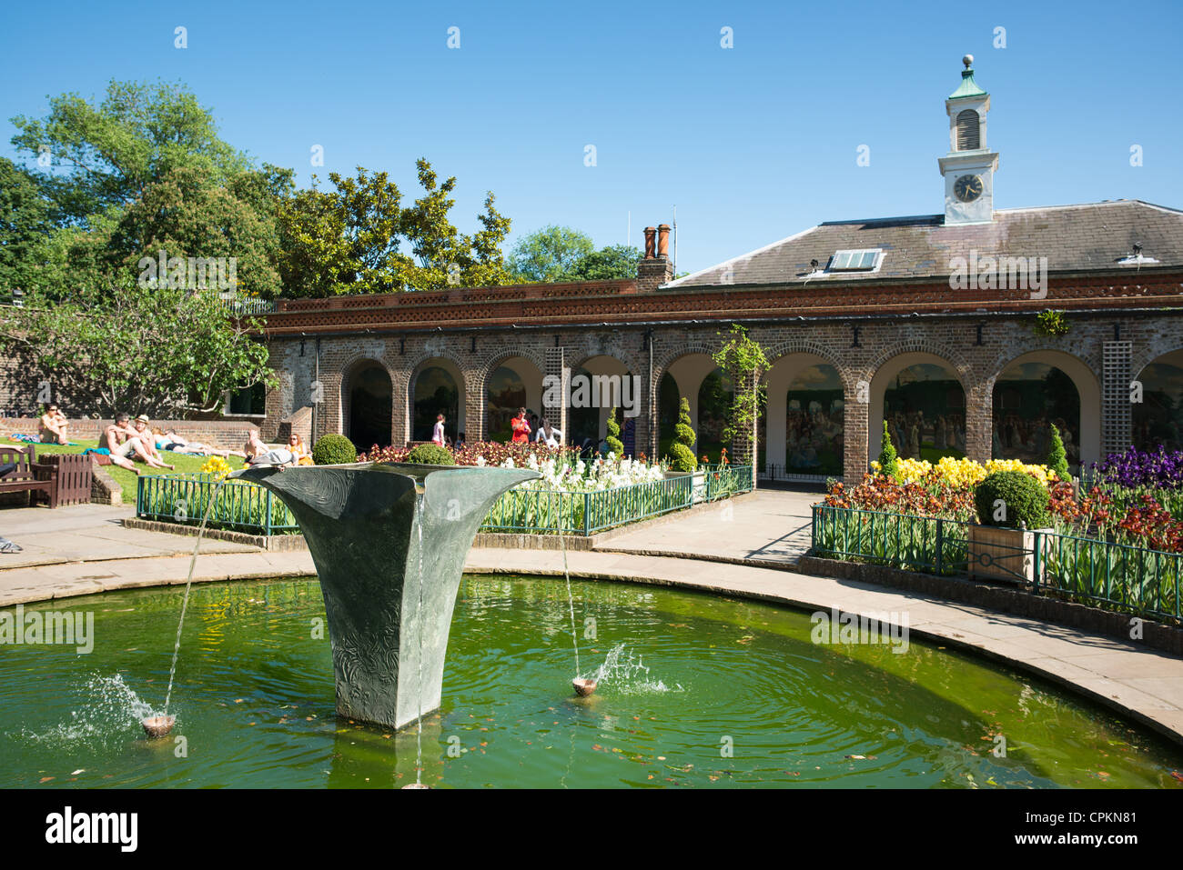 Holland park london garden hi-res stock photography and images - Alamy