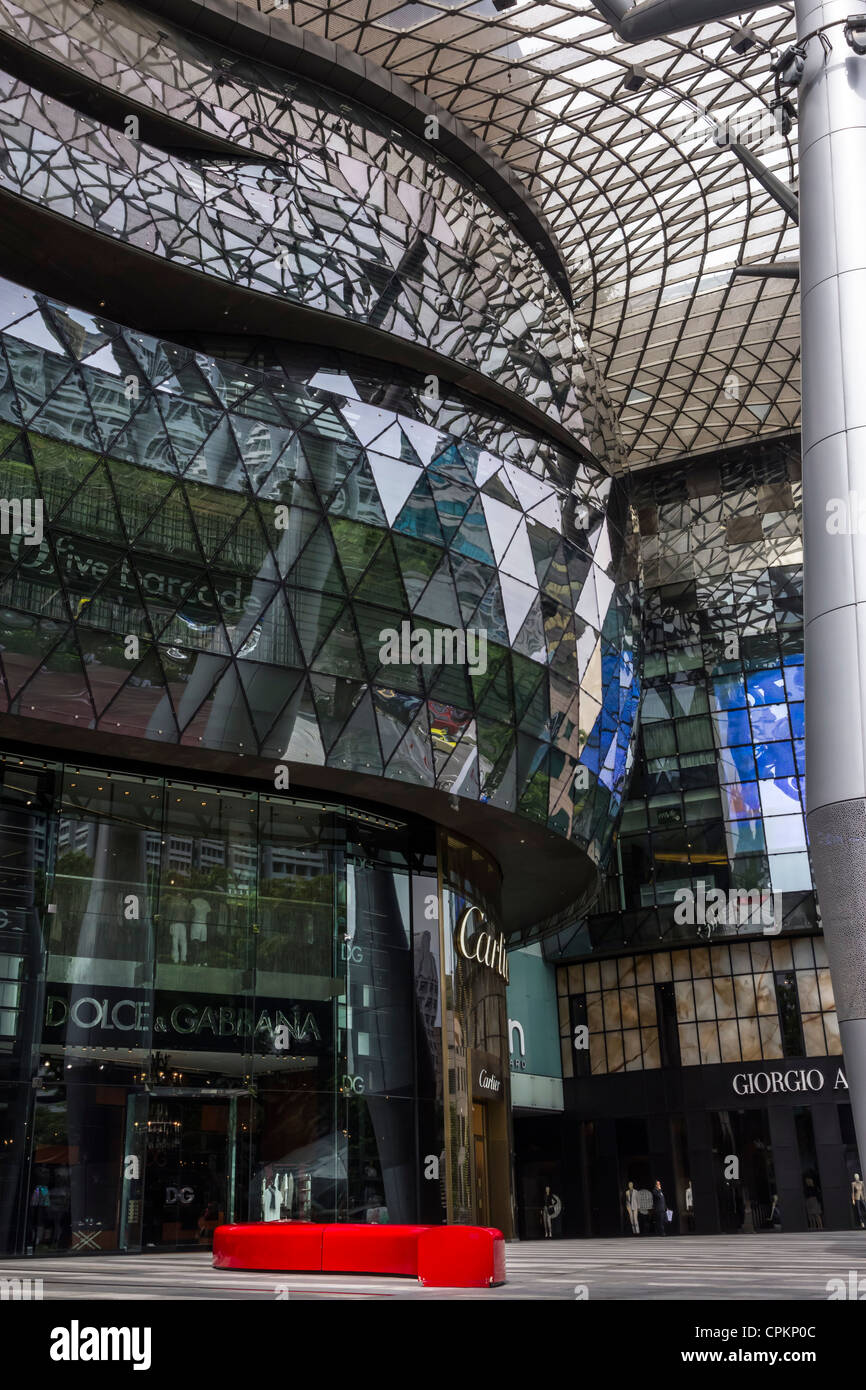 Luxury shopping Orchard Road Singapore Stock Photo - Alamy
