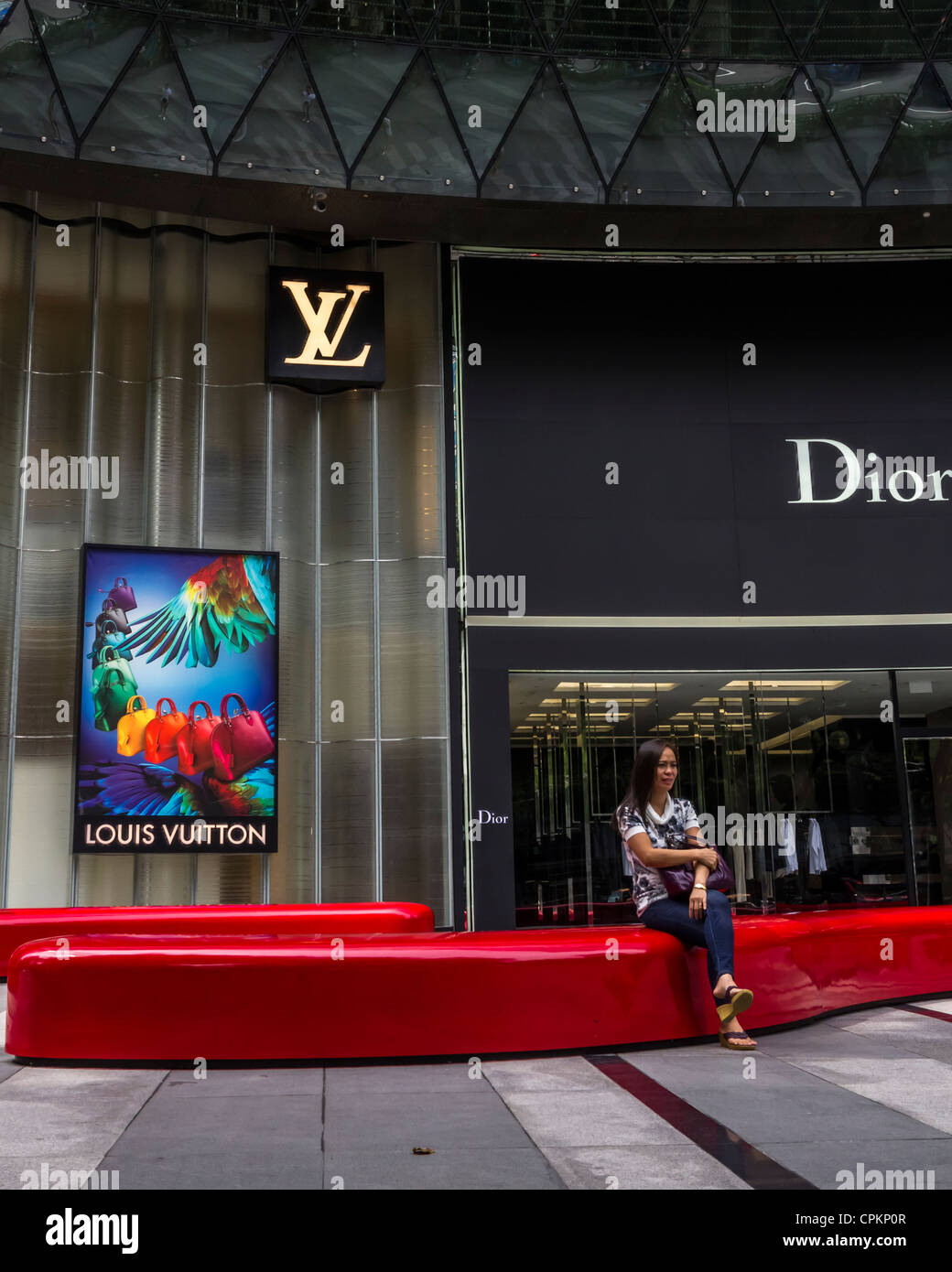 Dior stores hi-res stock photography and images - Alamy