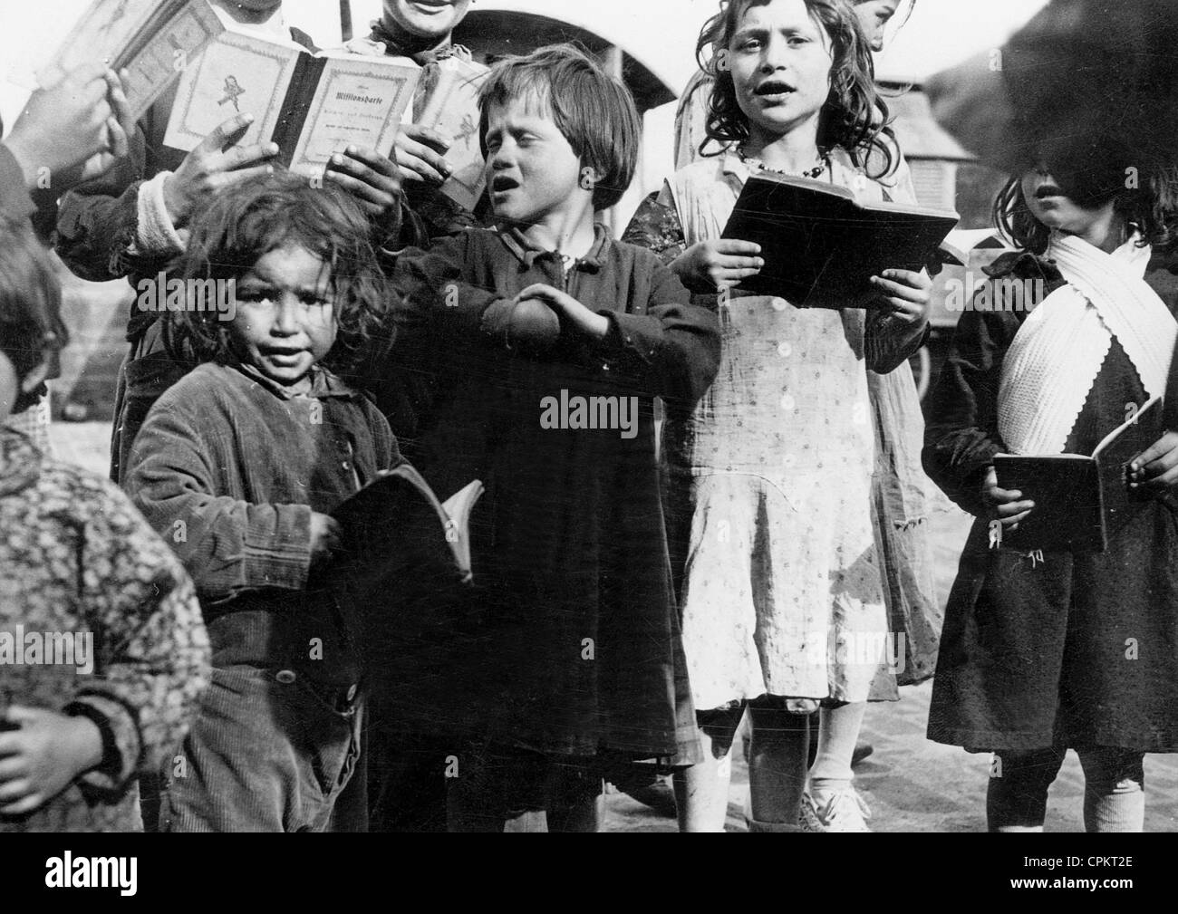 Roma children singing, 1932 Stock Photo - Alamy