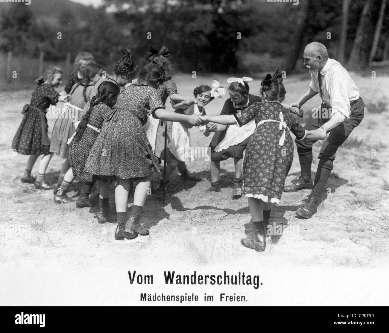 Children field trip Black and White Stock Photos & Images - Alamy