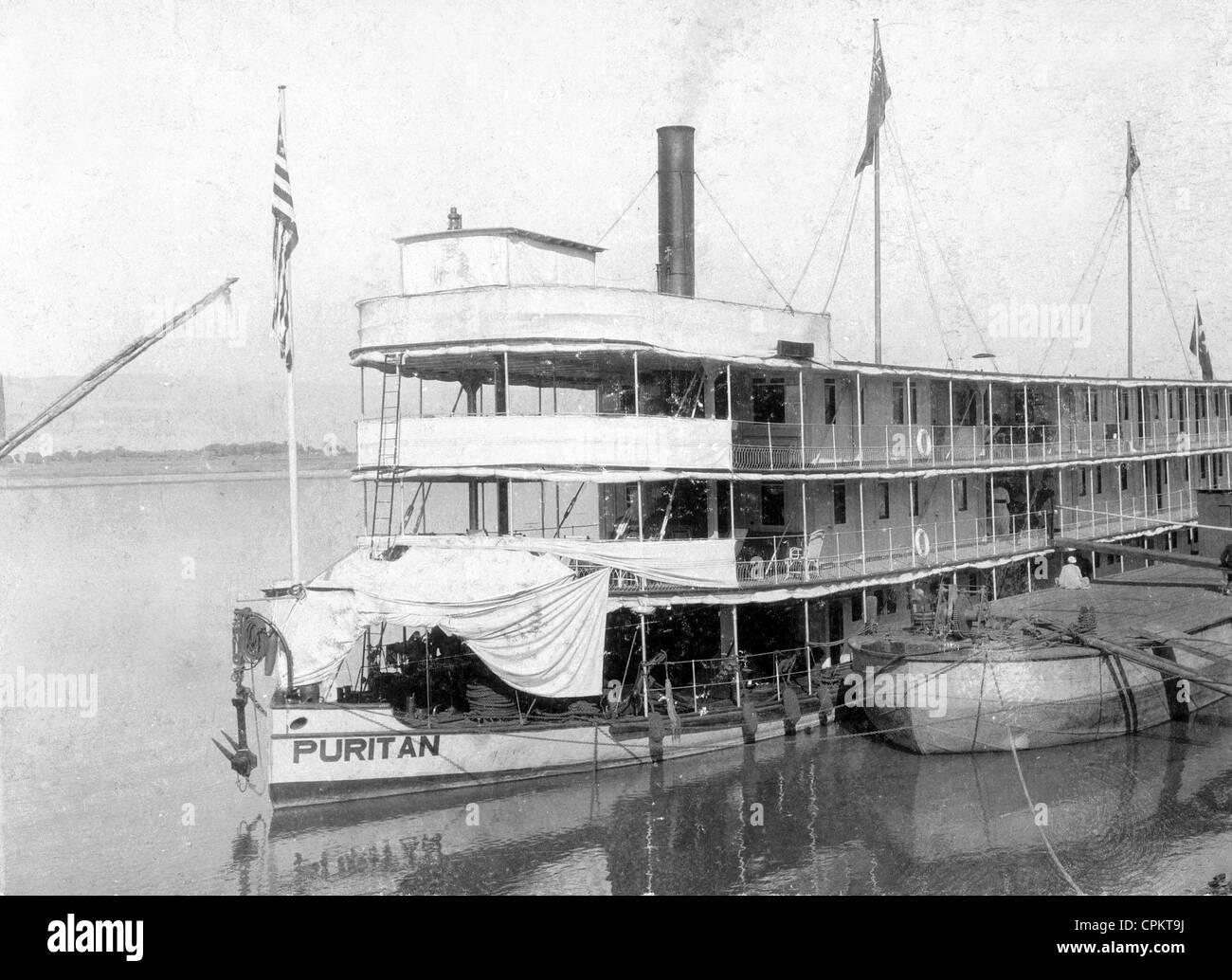 Steamer tourism Black and White Stock Photos & Images - Alamy