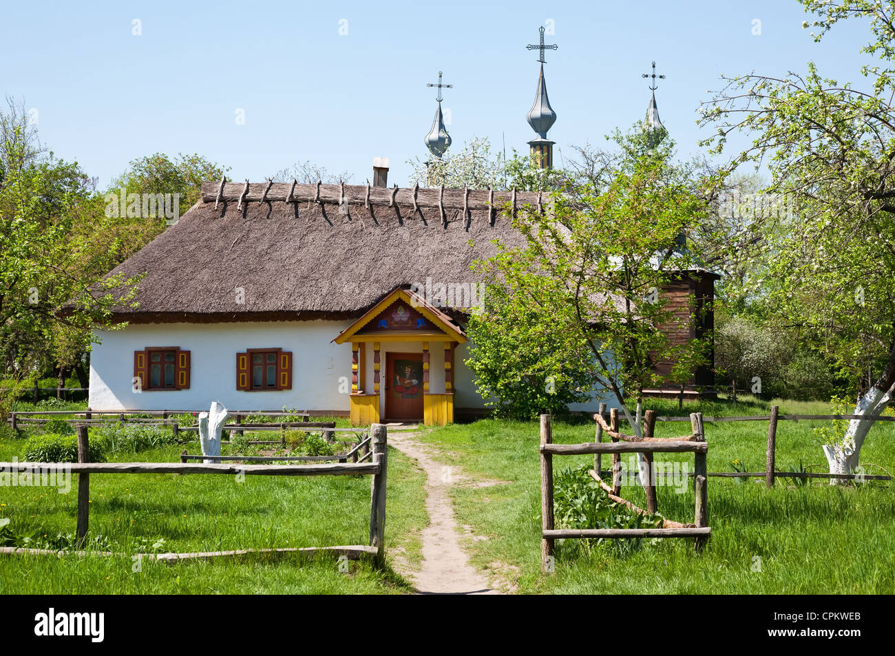 Ukrainian traditional house hi-res stock photography and images - Alamy