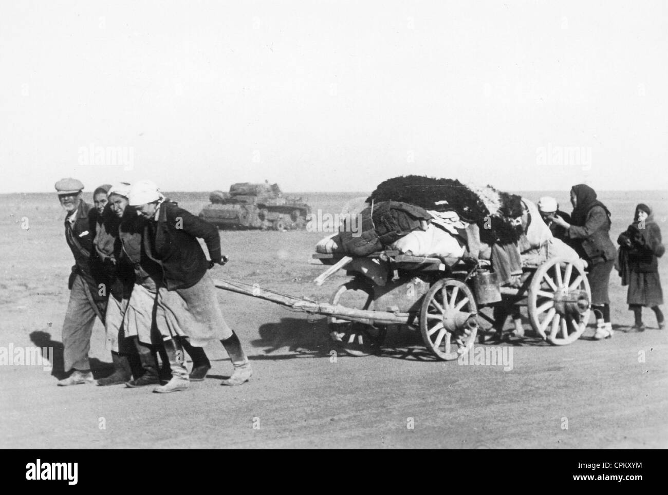 Russian refugees at Stalingrad, 1942 Stock Photo - Alamy