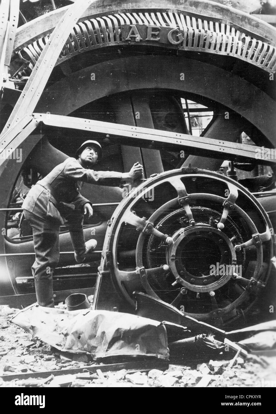 Stalingrad tractor hi-res stock photography and images - Alamy