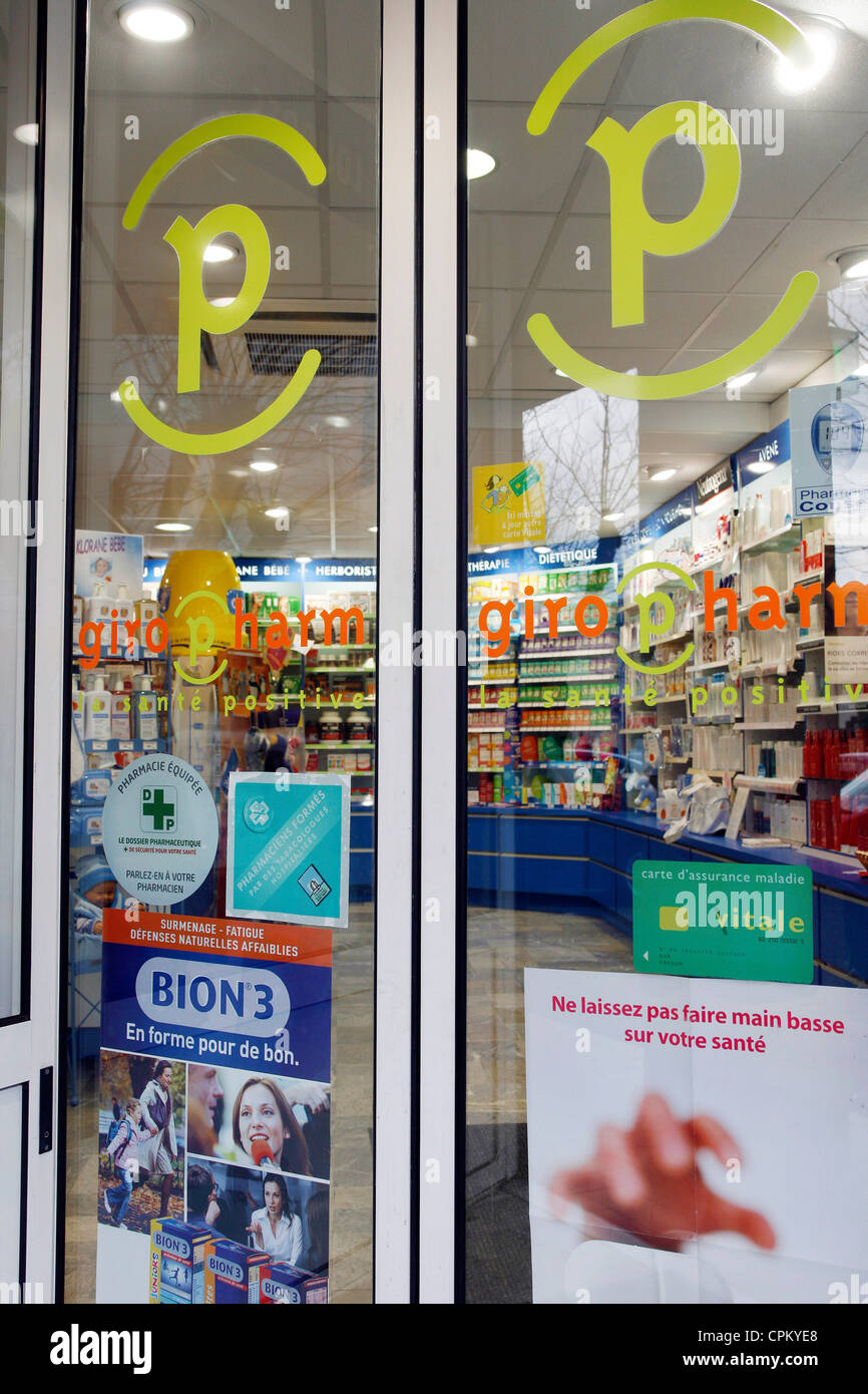 OUTSIDE OF A CHEMIST'S SHOP Stock Photo - Alamy