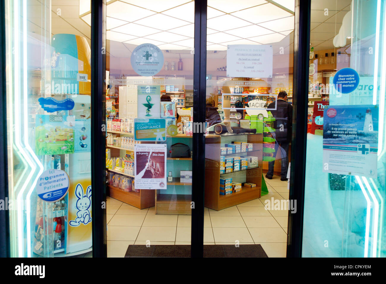 Medical pharmacy chemists medical poster hi-res stock photography and ...