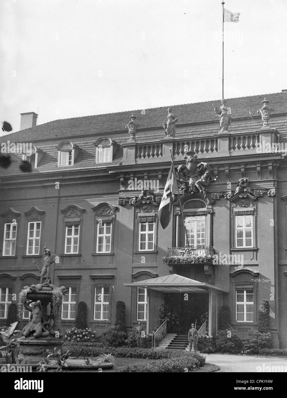 During presidential visit in Black and White Stock Photos & Images - Alamy