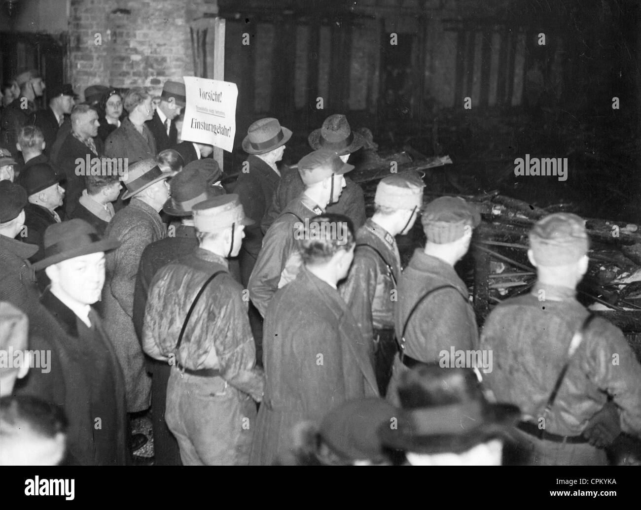 Public visit of Reichstag after the fire, 1933 Stock Photo - Alamy