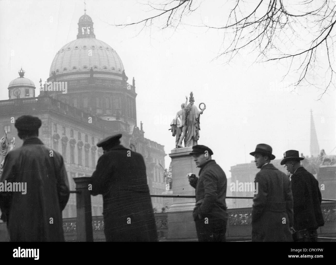 Palace bridge in berlin Black and White Stock Photos & Images - Alamy