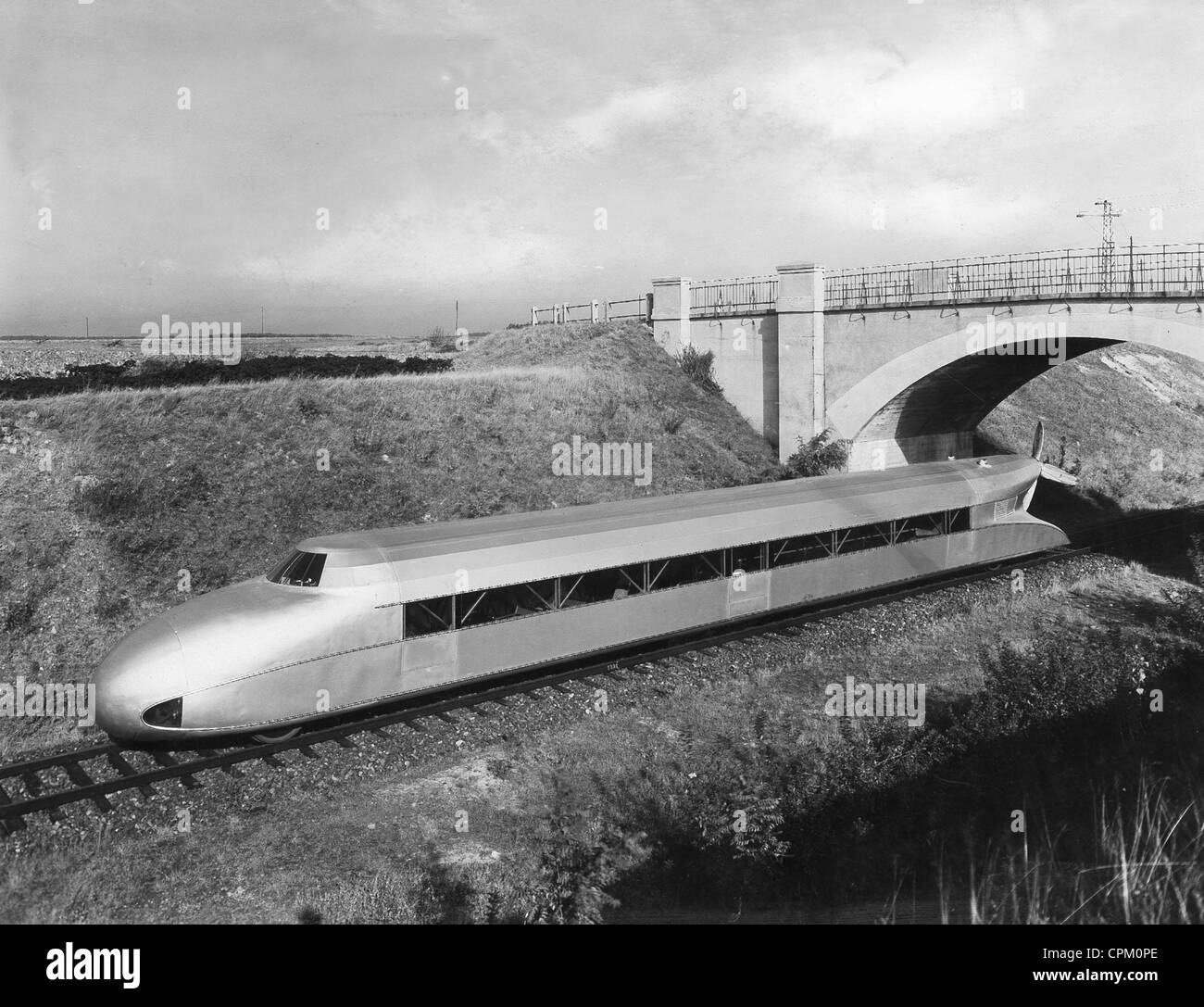 Rail Zeppelin of the Imperial Railway, 1930 Stock Photo - Alamy